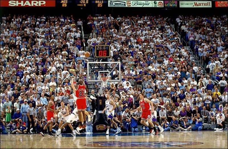 Nike Air Jordan 1 Mid "Last Shot" | Sneaker Style