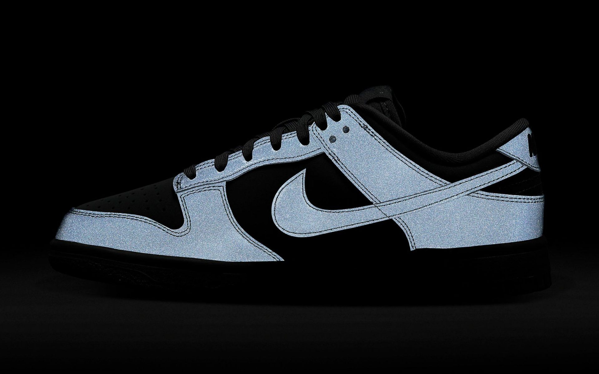 Nike Dunk Low ‘’Cyber Reflective’’ - FZ3781-060 | Sneaker Style
